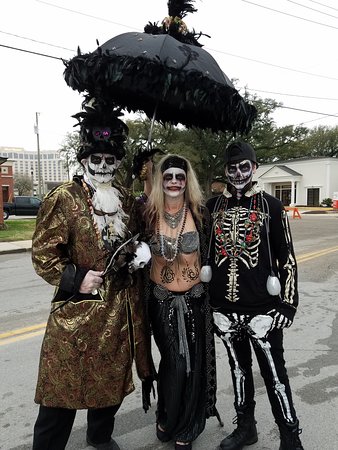 Trail #805: Goth Mardi Gras | Voodoo Hash House Harriers